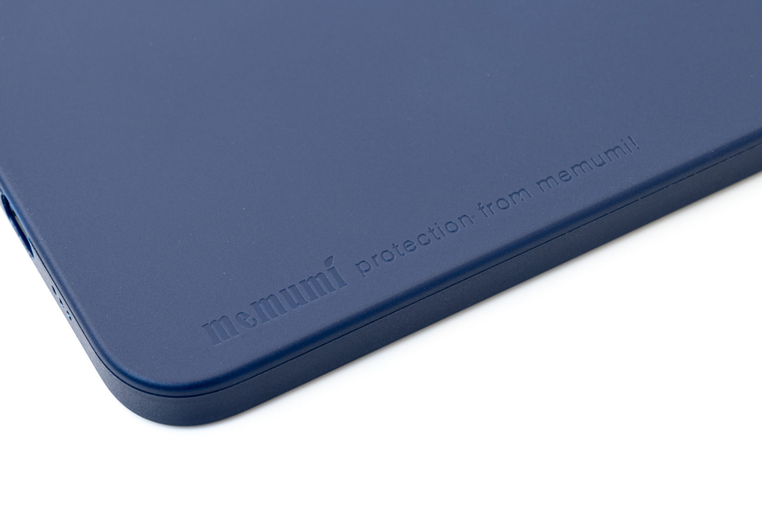 0.3mmと極薄なmemumiのiPhone 12 Pro用ケースをレビュー | でこにく