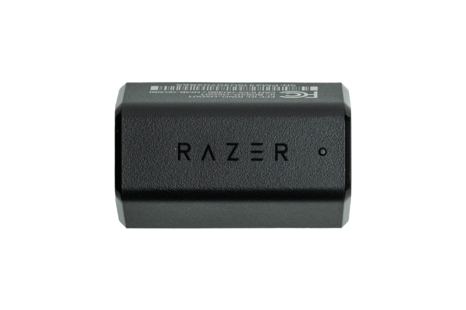 Razer HyperPolling Wireless Dongle レビュー：ポーリングレート4000Hzで低遅延を実現できるドングル | でこにく