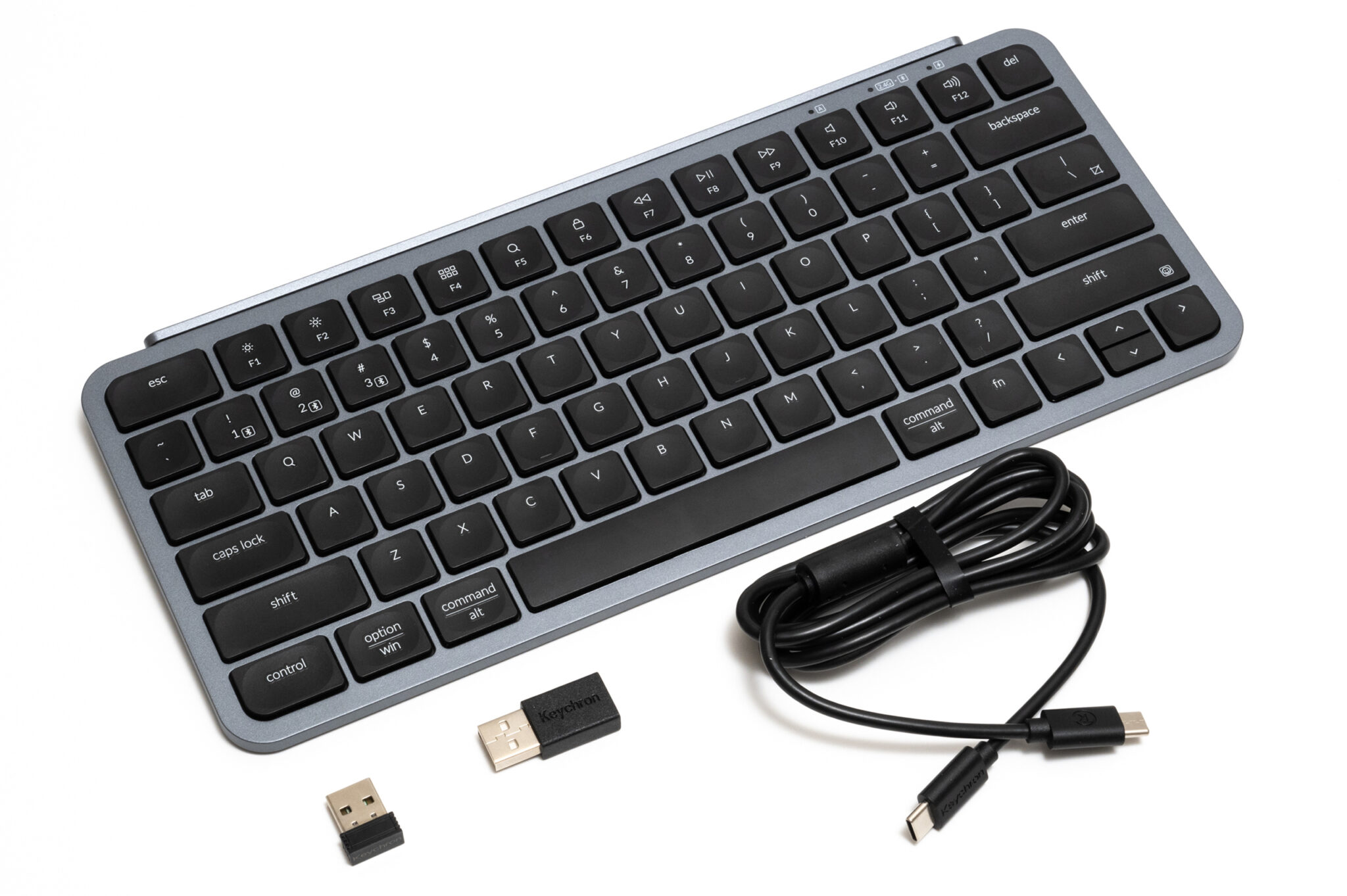 Keychron B1 Pro レビュー：カスタマイズ性がとんでもない薄型軽量ワイヤレスキーボード | でこにく