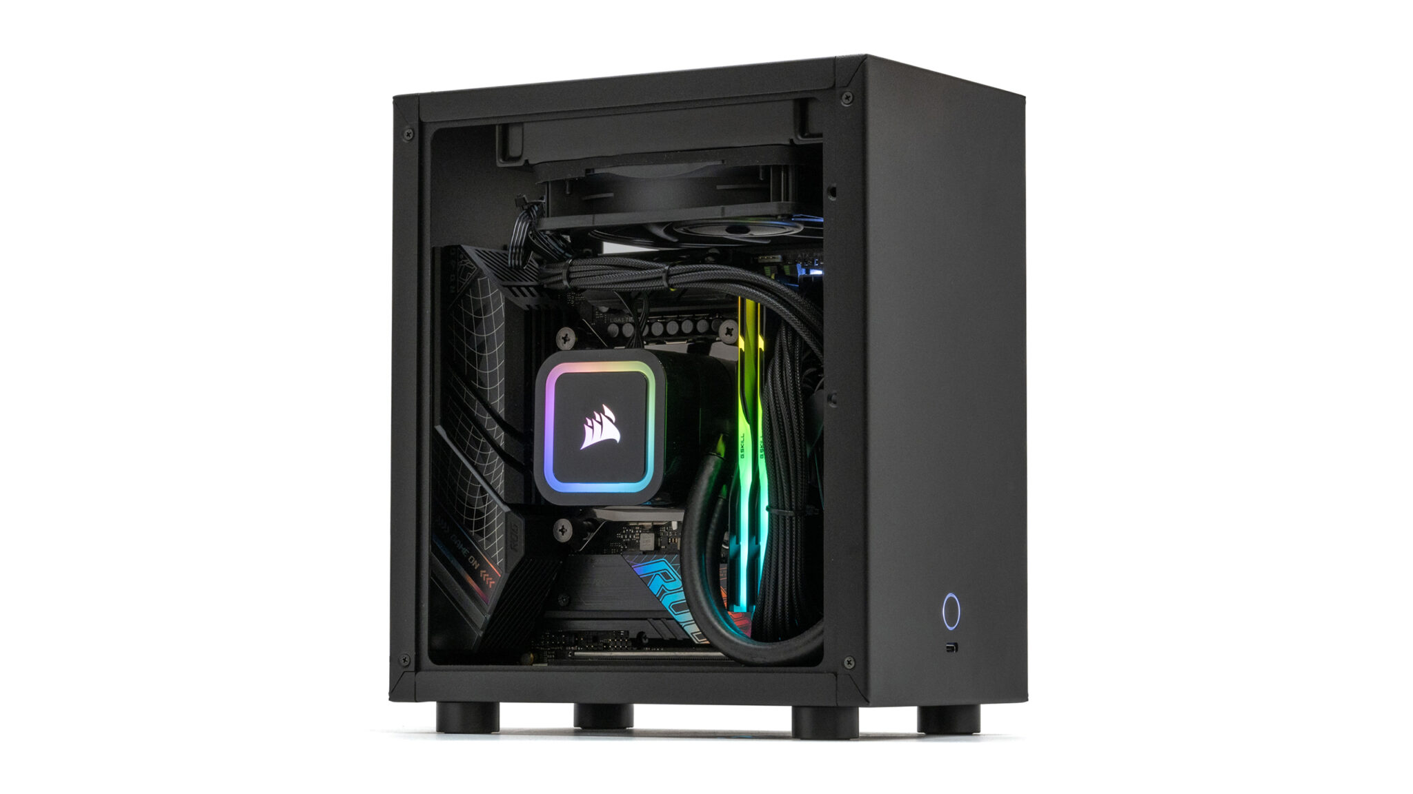 容量6.7LのSFFケース GEEEK M21 で超コンパクトなゲーミングPC組んだ | でこにく