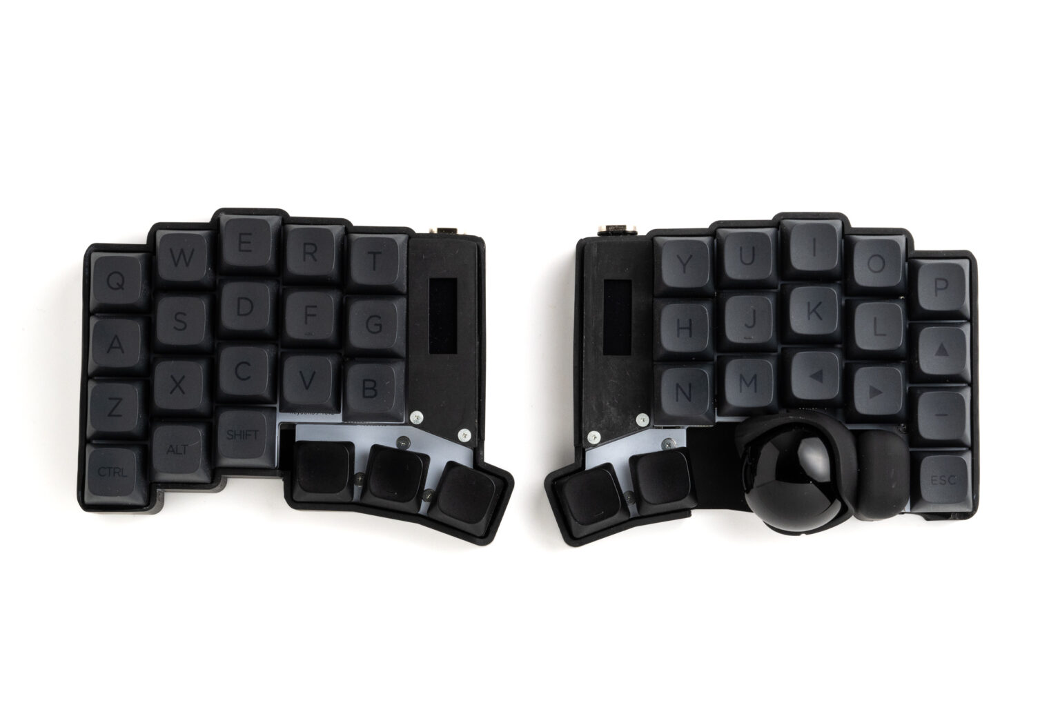 【ベストバイガジェット2024】人生を変えた分割キーボードKeyball39 | でこにく