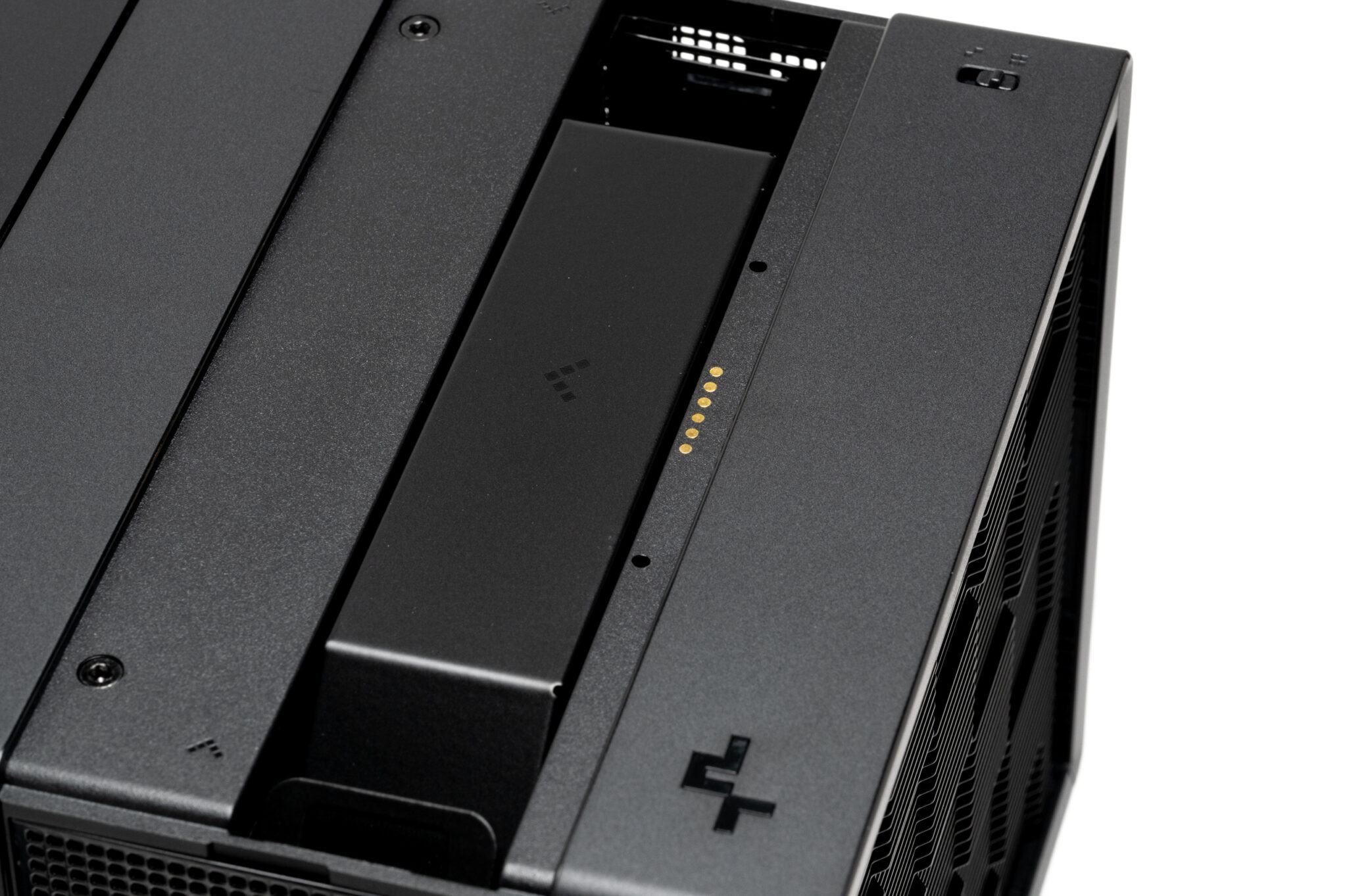 ディスプレイがかっこいい！よく冷える！DeepCoolのハイエンド空冷CPUクーラーASSASSIN IV VC VISIONを買った | でこにく